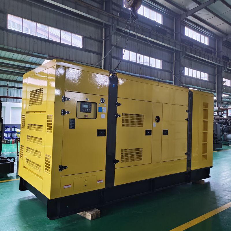 High Efficiency Diesel Generator 200 KVA With Battery Charger And ...