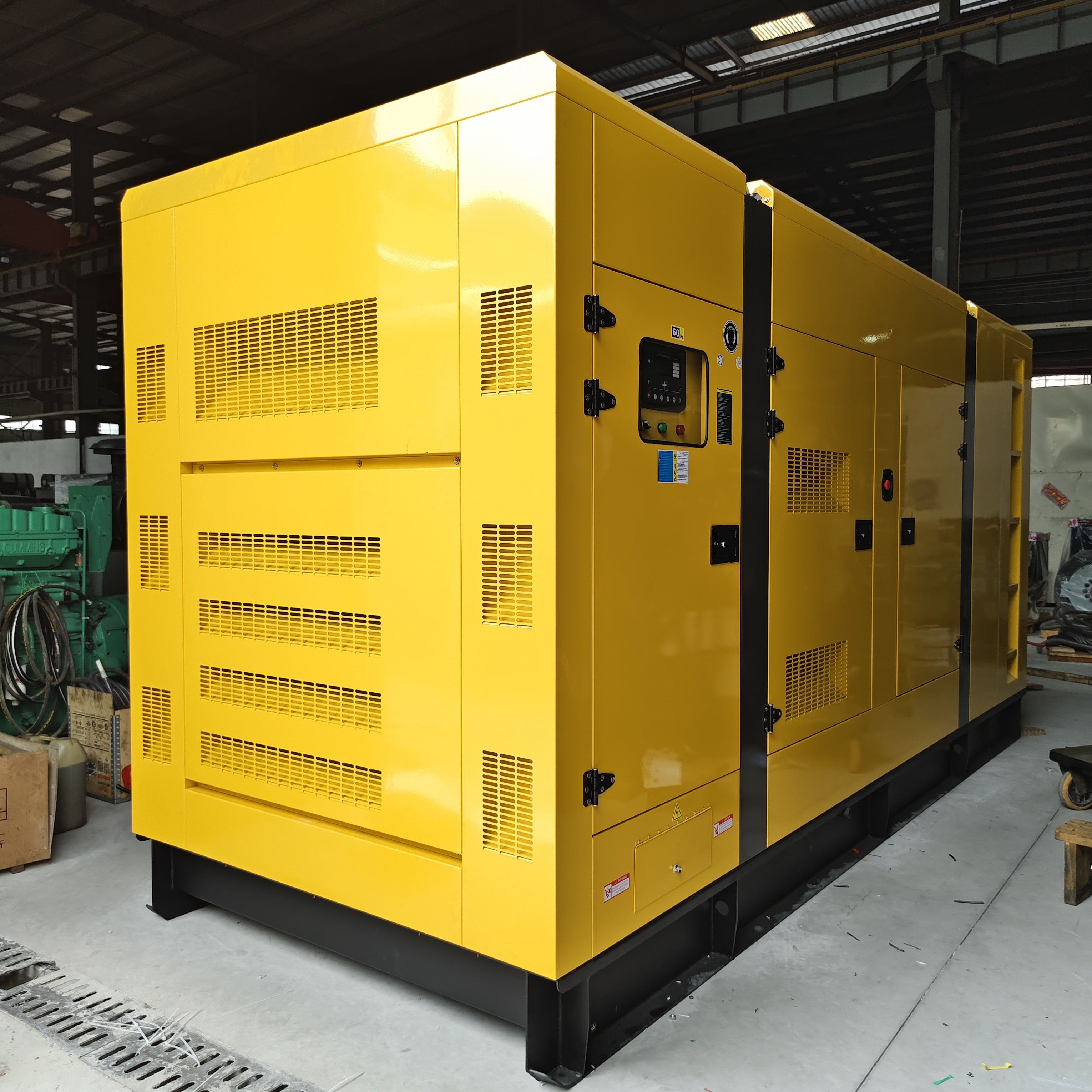 545kw Cummins Diesel Generator Set 750kva Soundproof Standby Generator ...